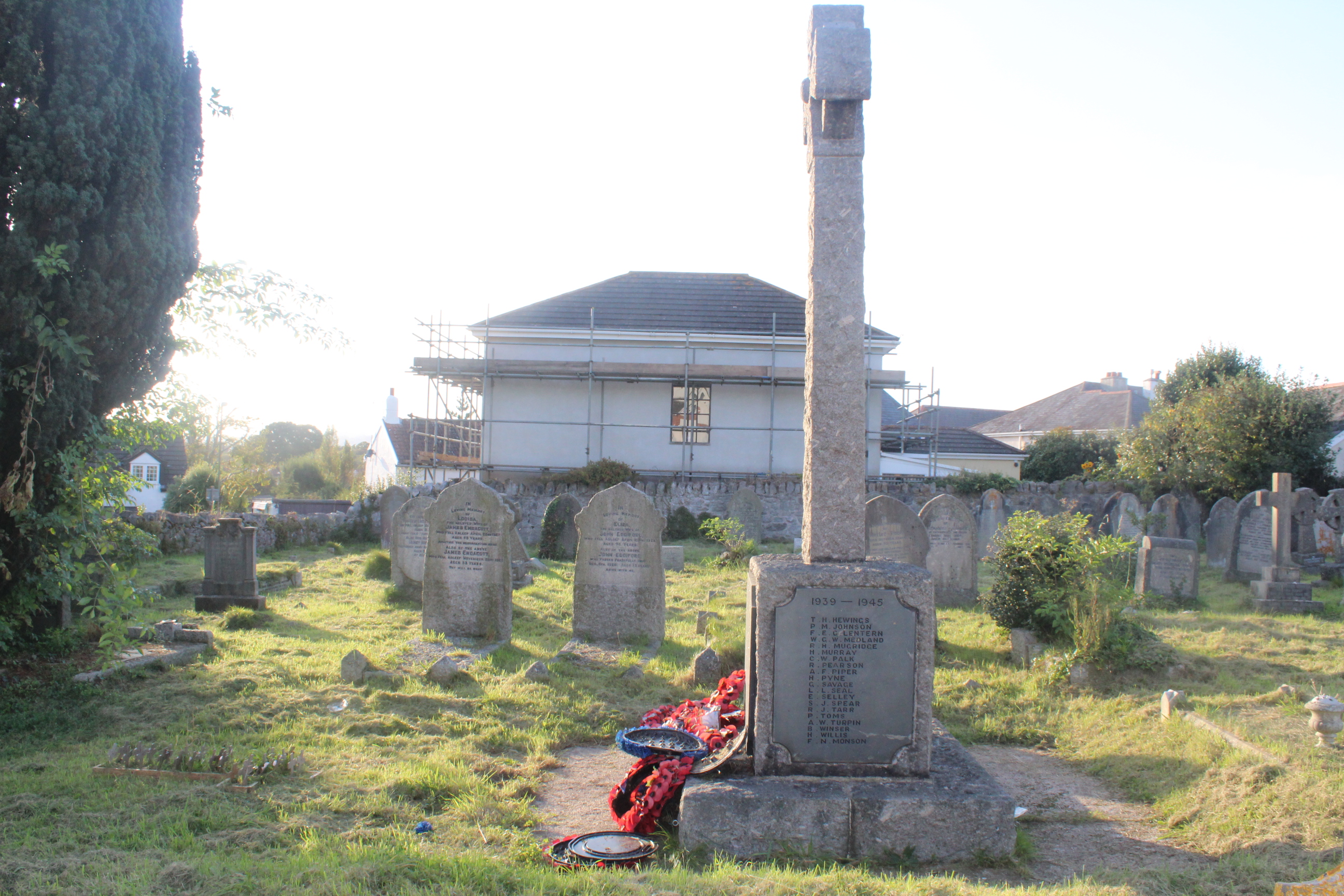 Kingsteignton - War Memorials Online